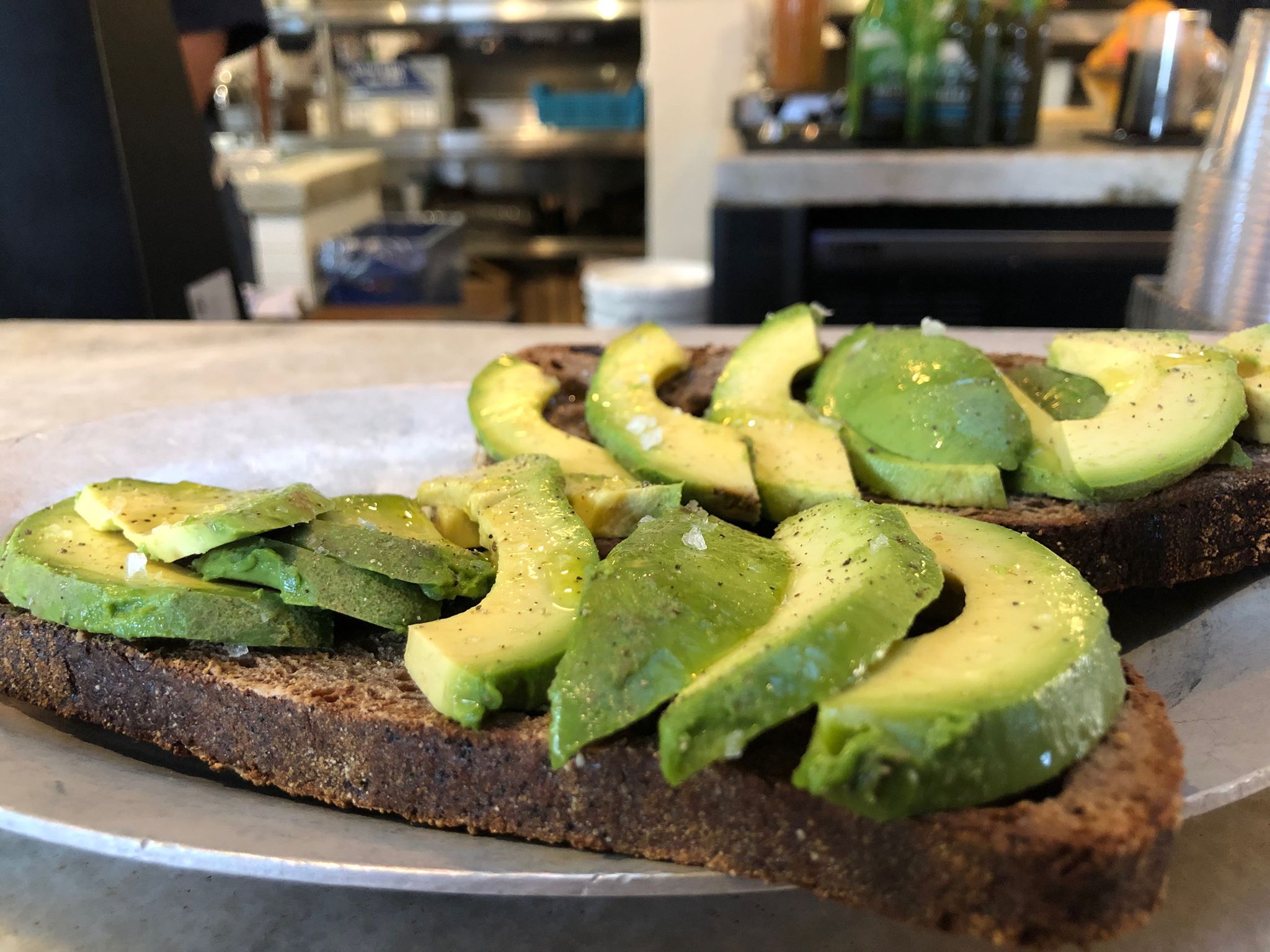 Kiss My Hass: The 7 Best Avocado Toasts in LA | Consuming LA
